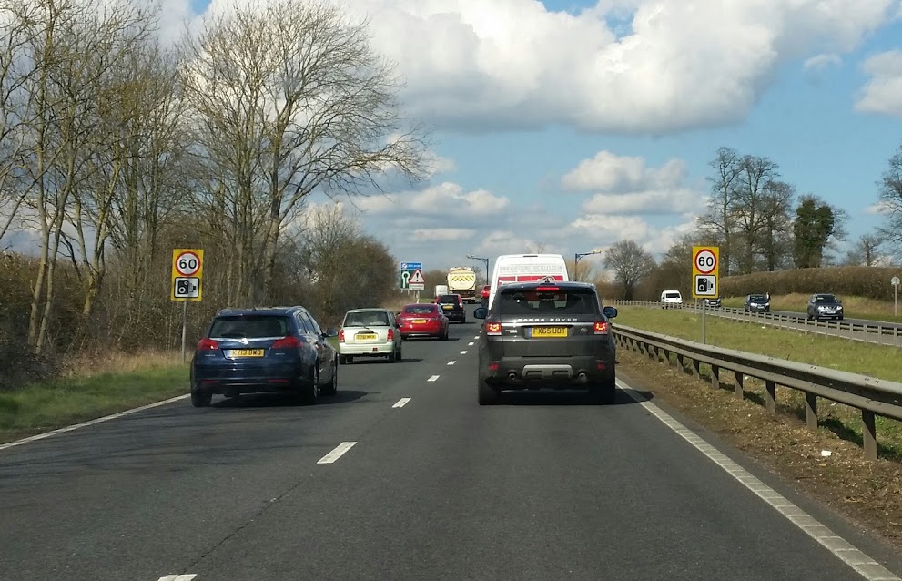 Dual carriageway signing – Show me a sign