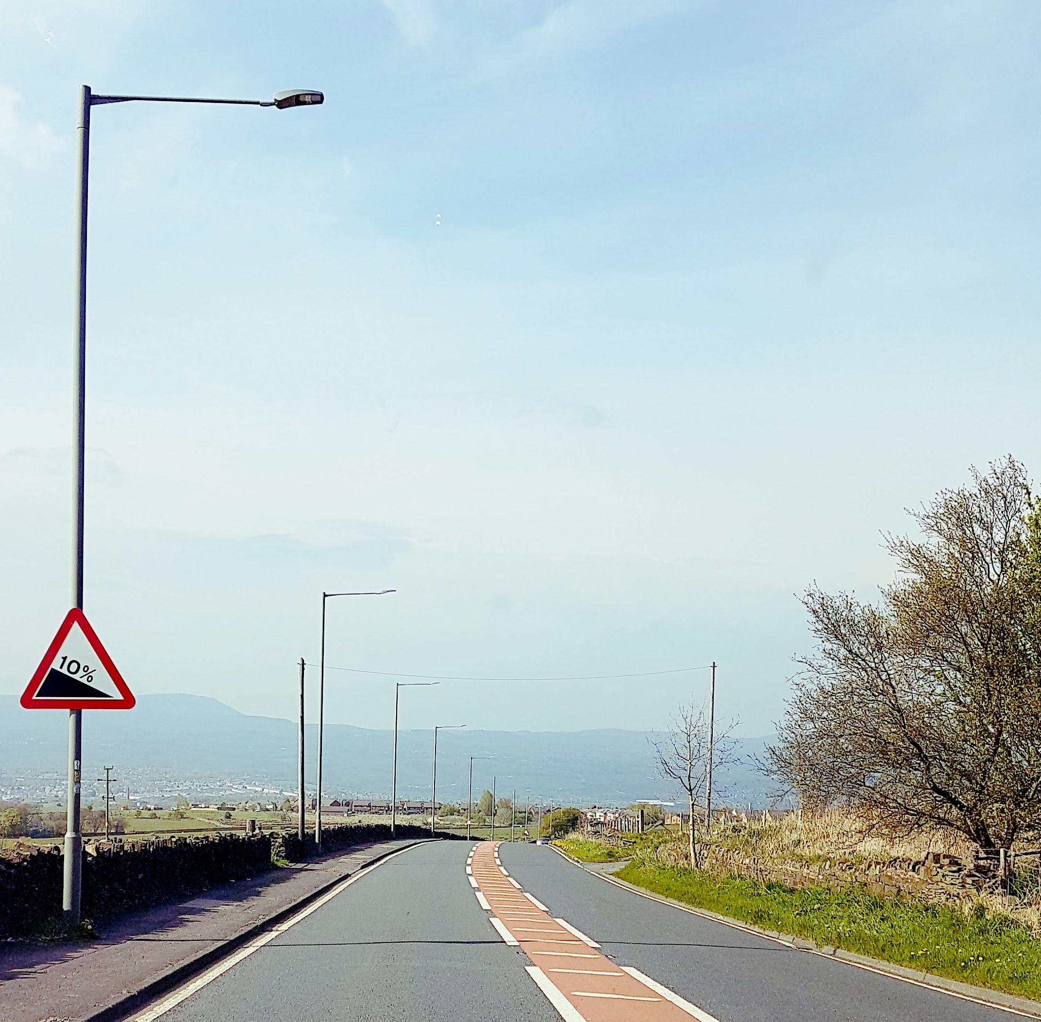 Reducing Road Marking Clutter – Show me a sign